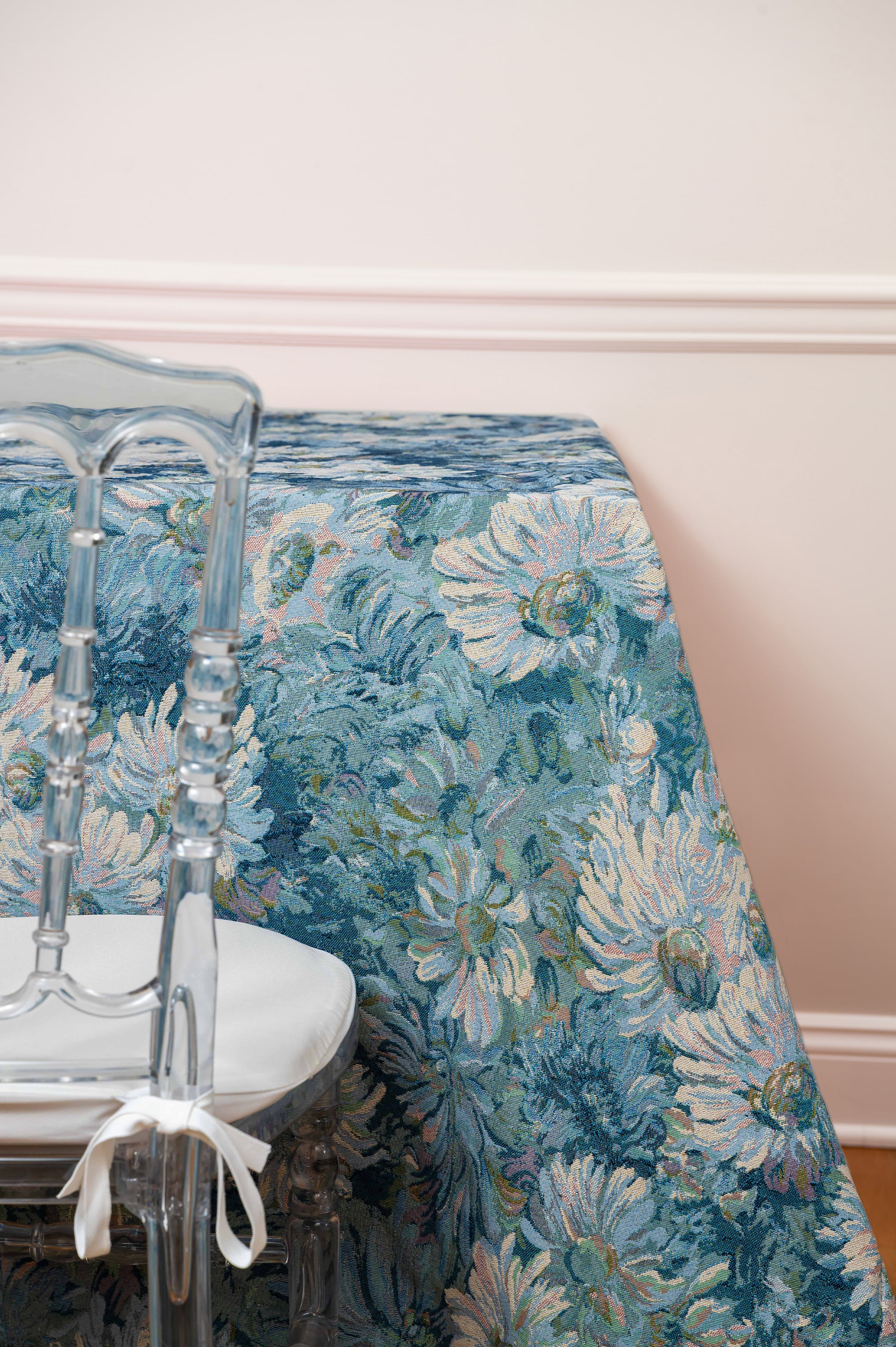 Blue Brocade – TableTrends